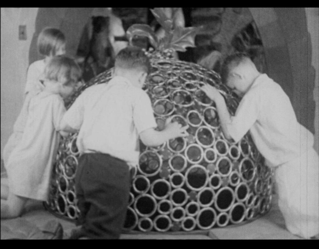 GROTESQUERIES: Ghosts, Goblins & Other Magical Moving Picture Illusions ...